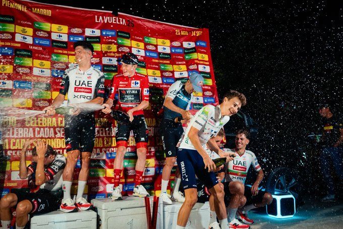 An improvised parking lot podium for Vuelta a España…