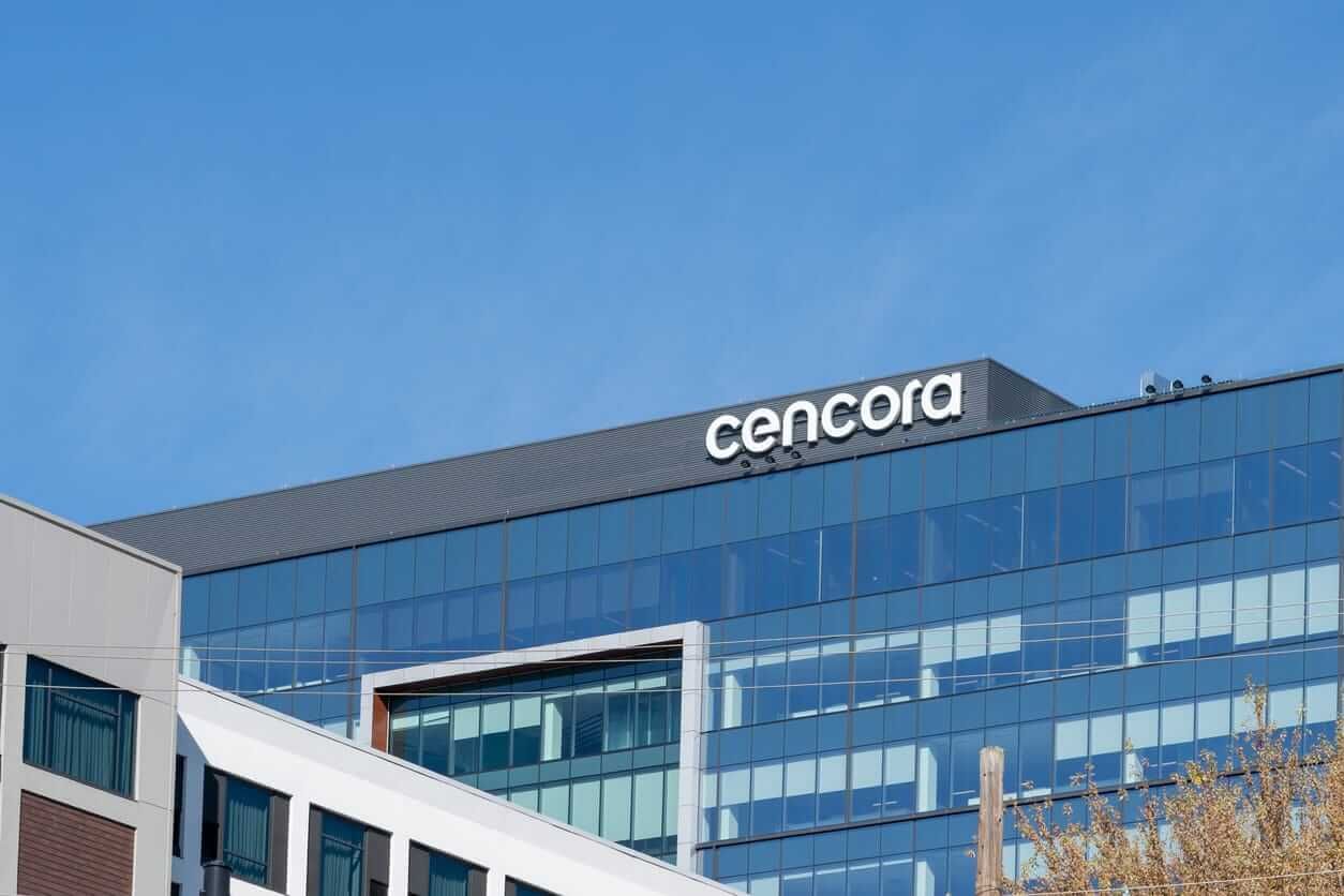 Cencora Stock: Is COR Outperforming the Health Care…