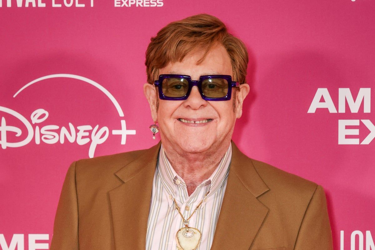 Elton John details process of turning his kneecaps…