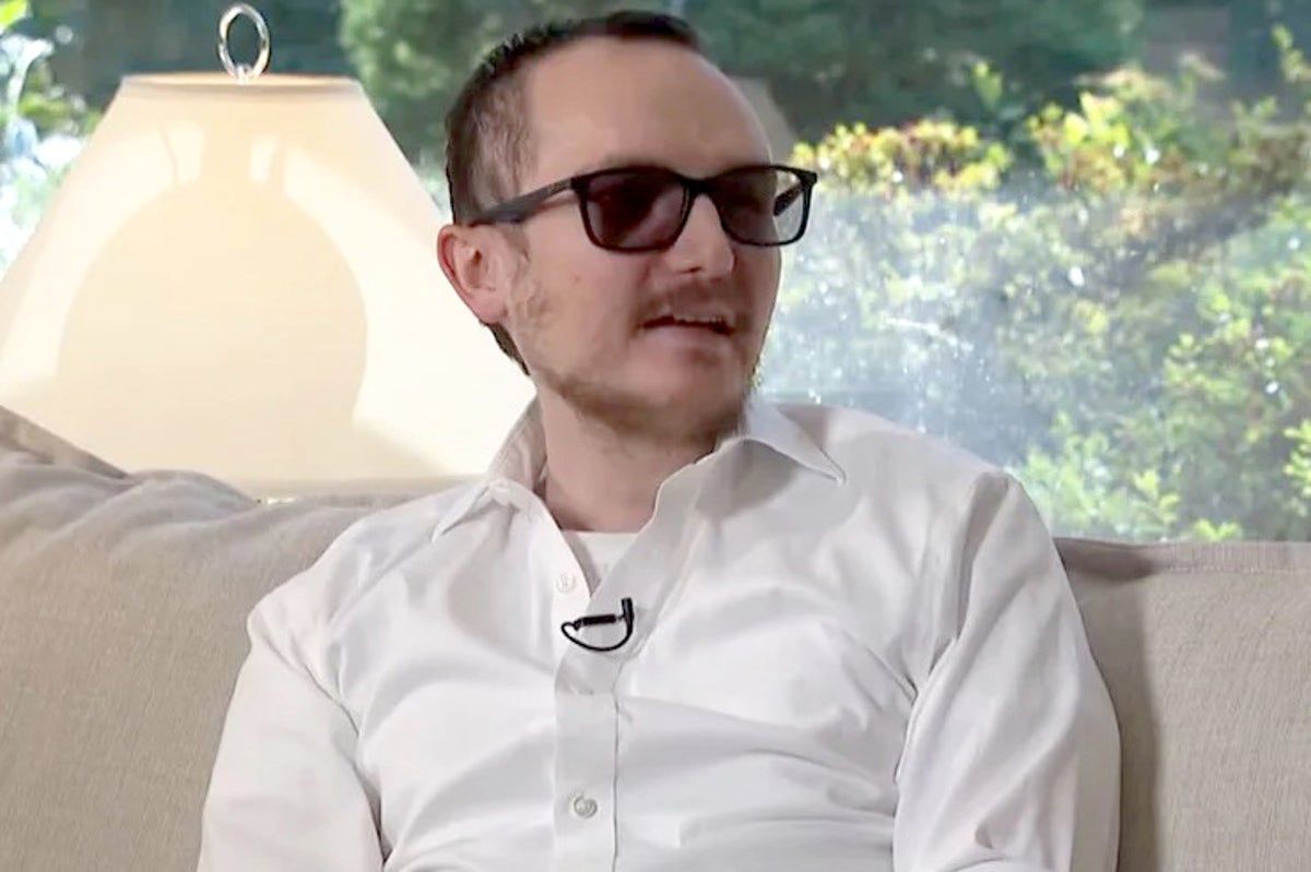 ‘Tooth-in-eye’ surgery enables man to see again after…