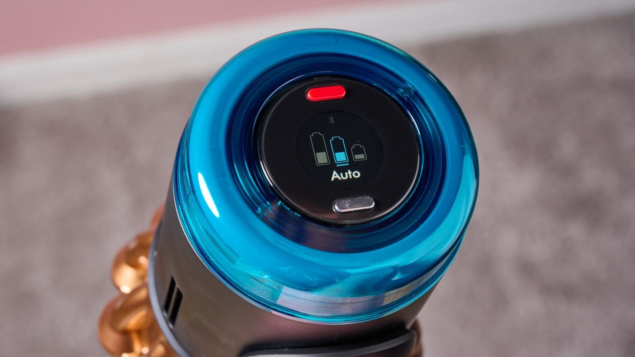 Dyson's new flagship vacuum knows exactly what kind of…
