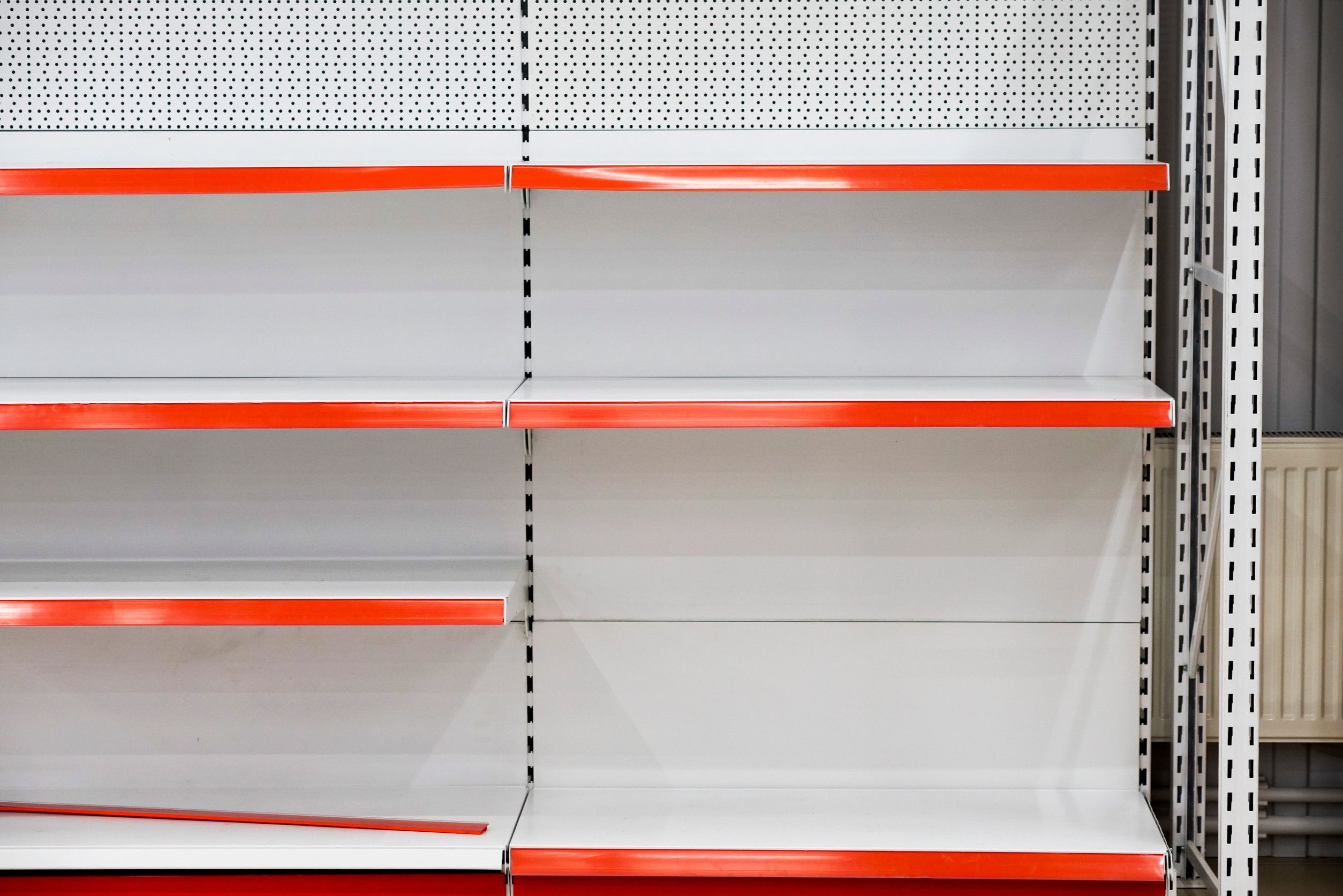 7 Foods That Shoppers Grab First During Every Panic…