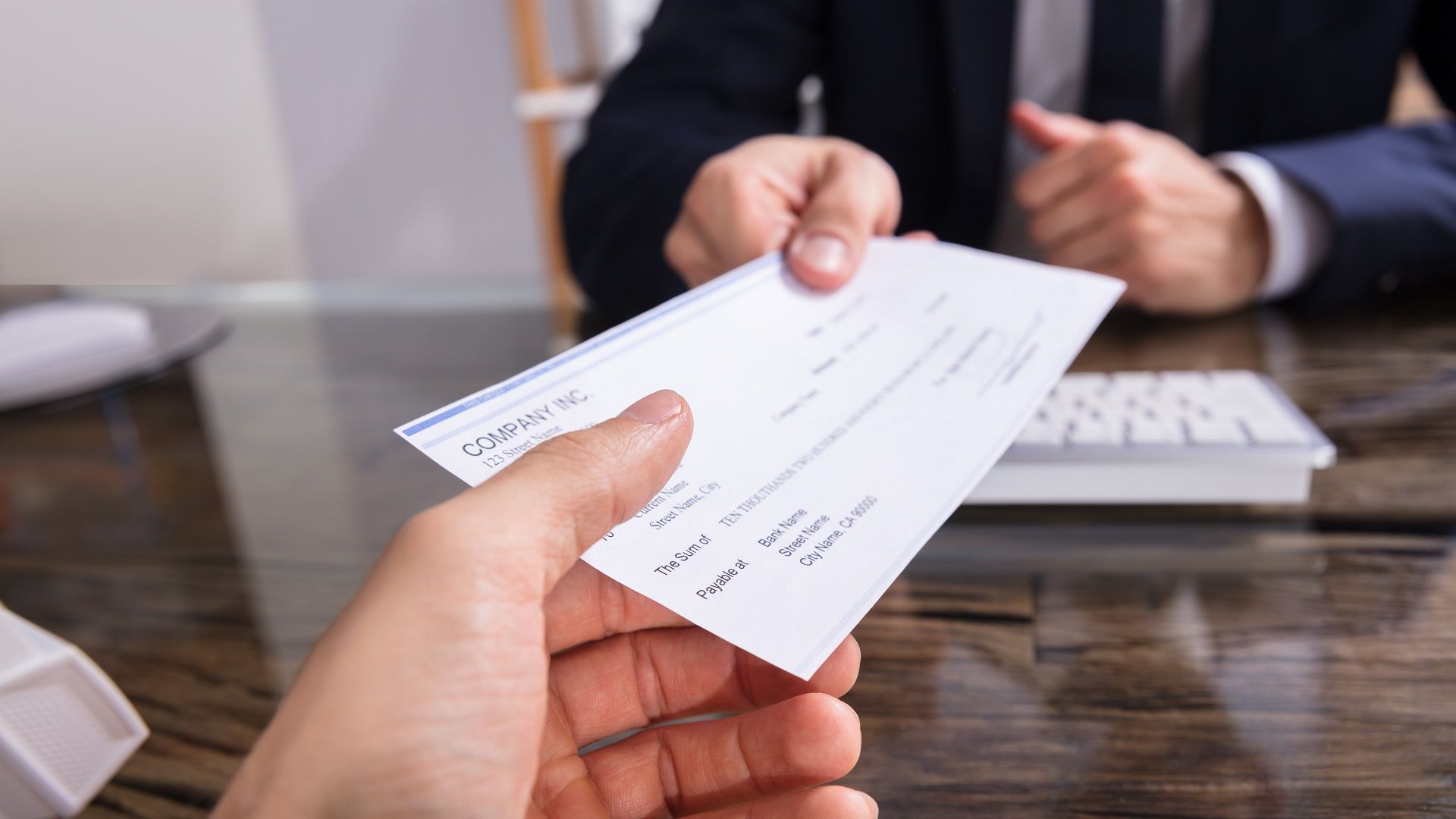 These 4 Moves Can Turn Every Paycheck Into Long-Term…