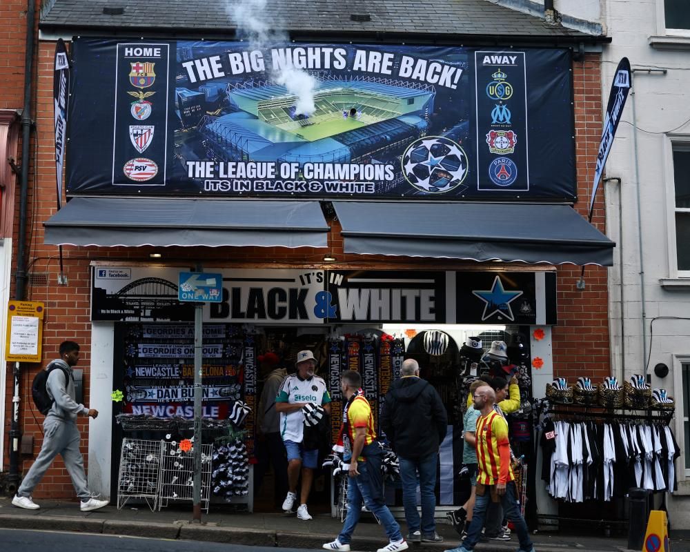 Newcastle United v Barcelona: Champions League – live