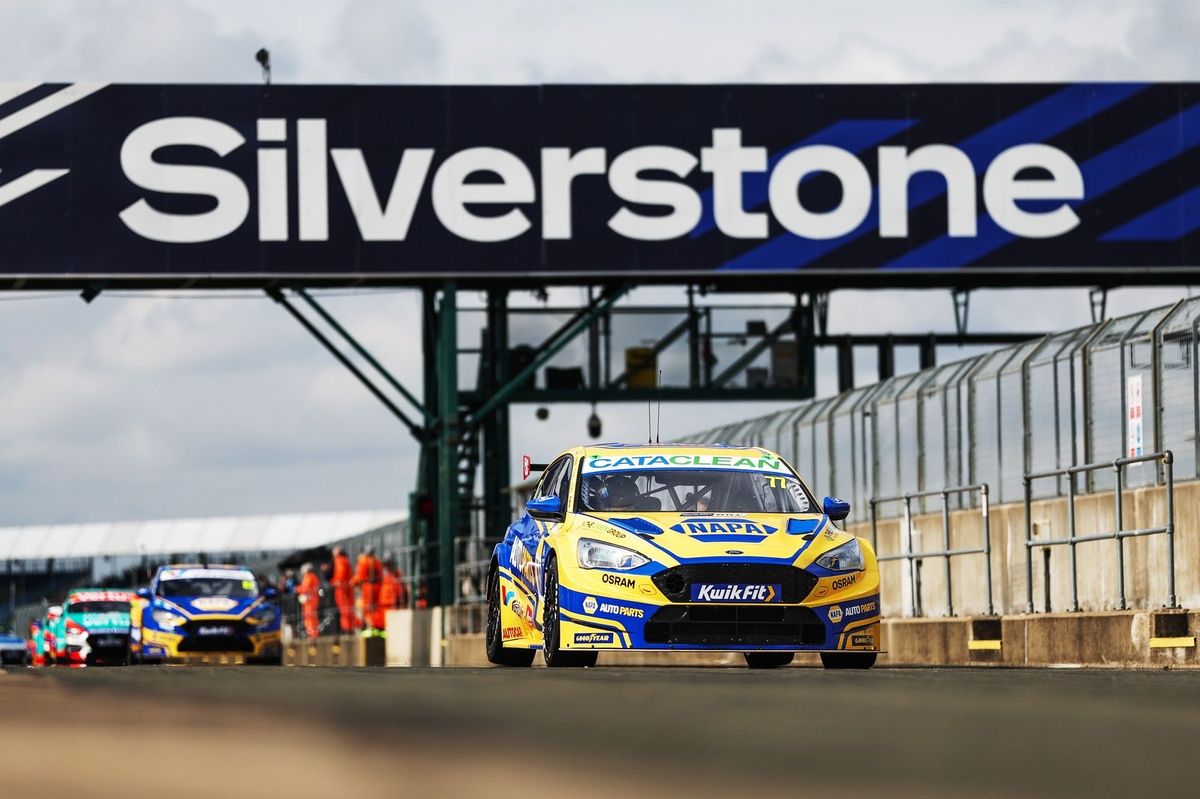 BTCC Silverstone: Osborne breaks duck as Sutton trims…