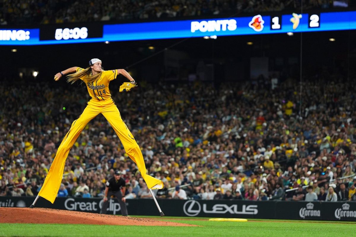 Photo highlights from the Savannah Bananas' exhibition…