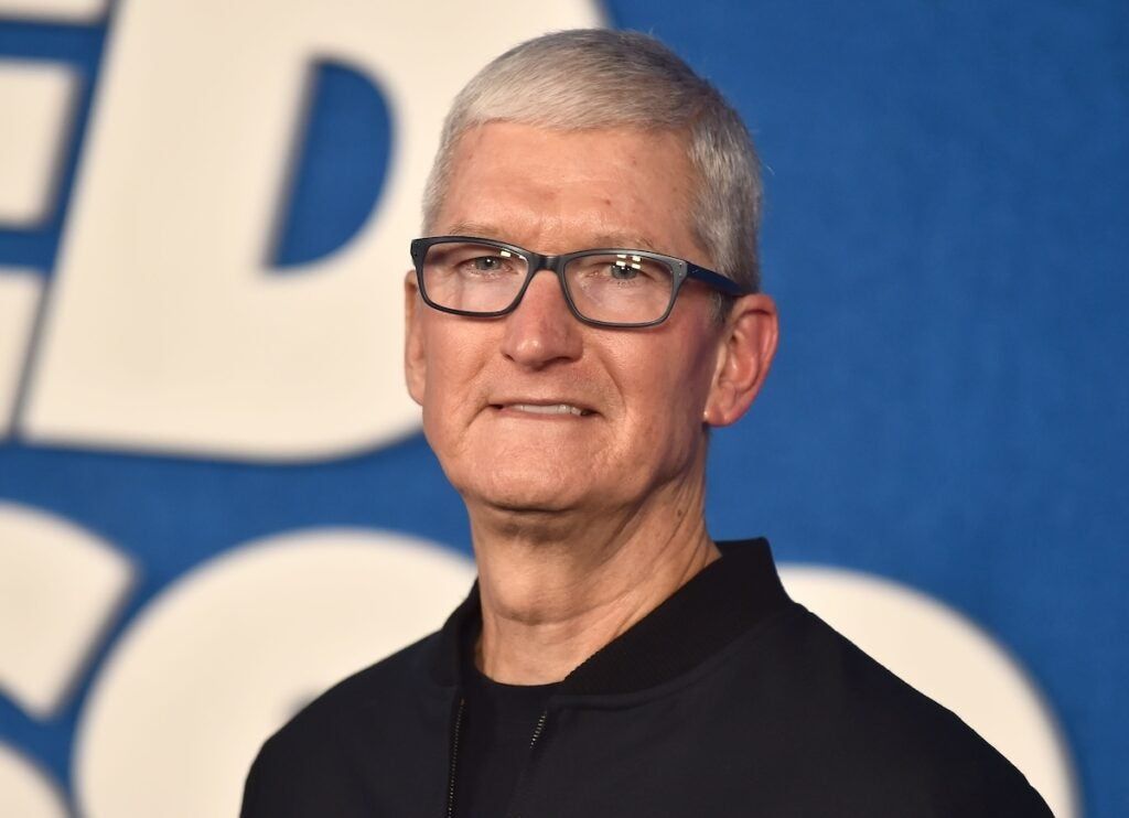 Tim Cook's Visit To Japan: From Meetings With Fumio…
