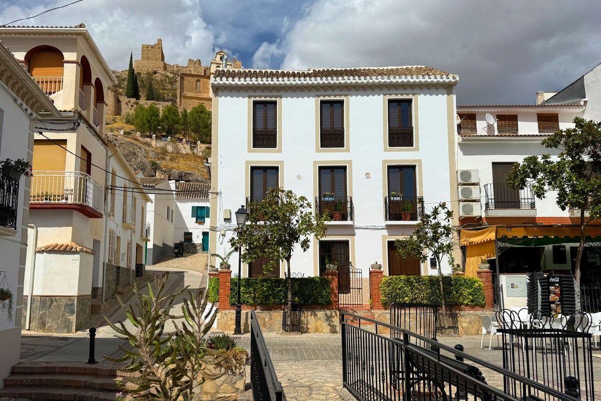 You can now book a stay at Amanda Holden and Alan…