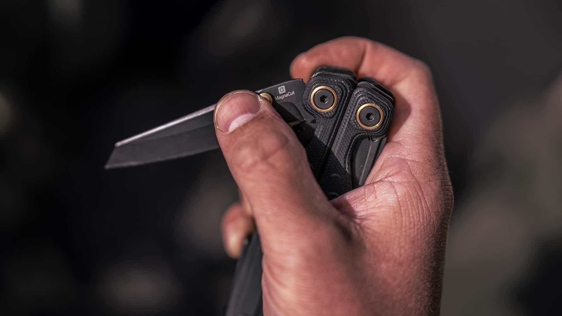 Leatherman's Wave Alpha Multi-Tool Finally Has a Knife…