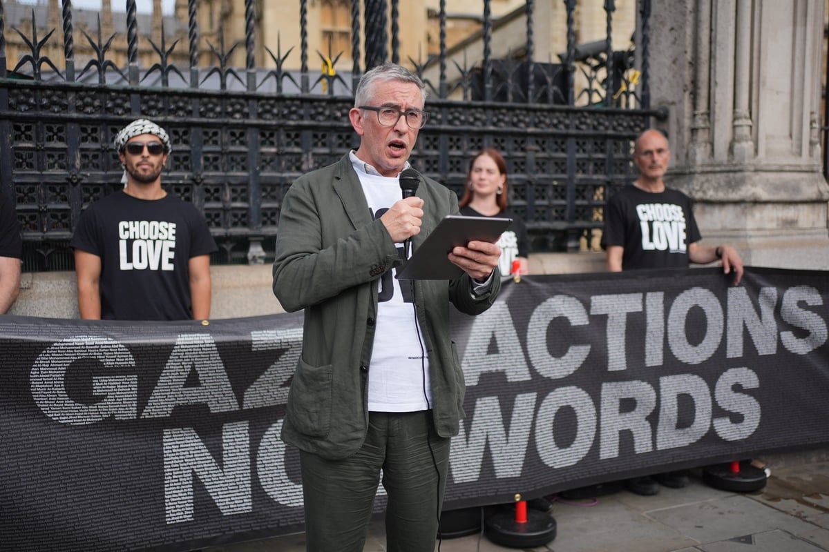 Steve Coogan among celebrities urging Starmer to say…