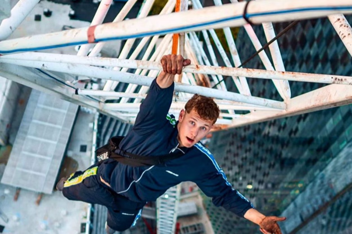 Meet the Shard Climber, who refuses to give up his…