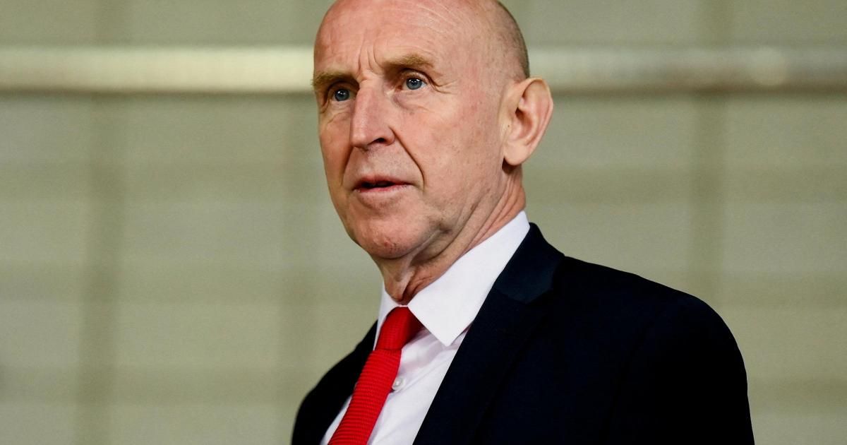 Defence Secretary to announce £2.5m for Clyde facility…