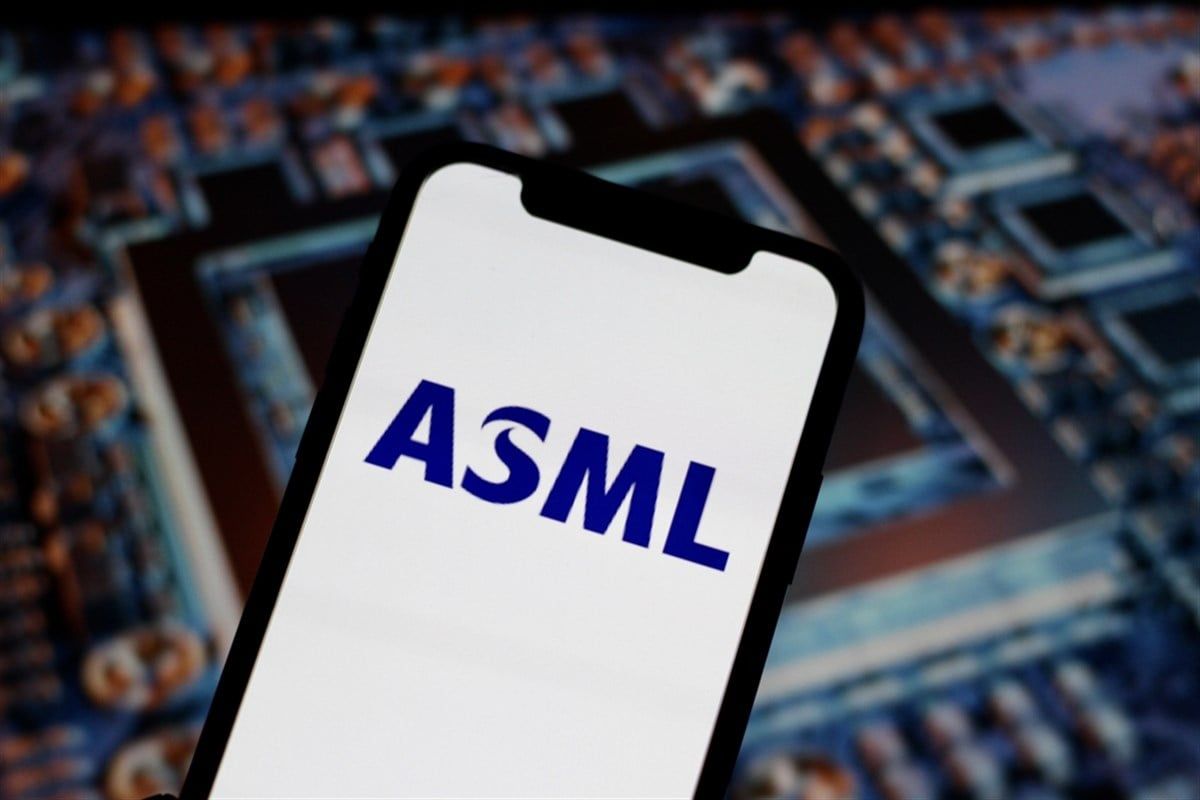 ASML Is a Hidden Gem in This Technology Rally, a Catch…