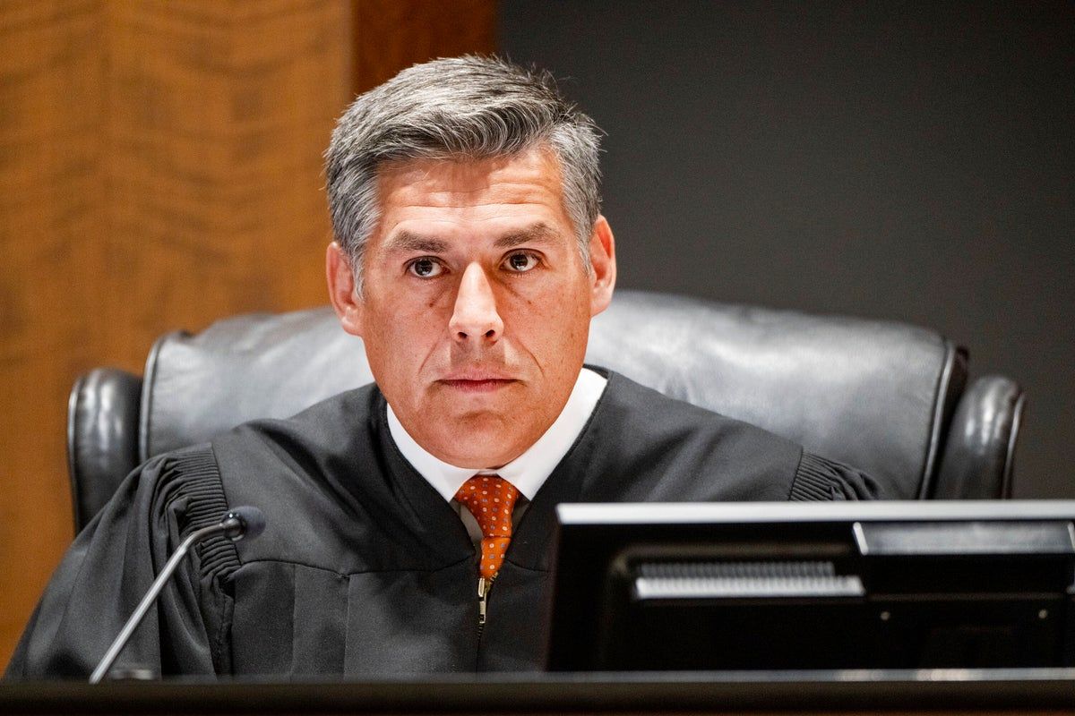 Judge in Charlie Kirk shooter case appears to warn…