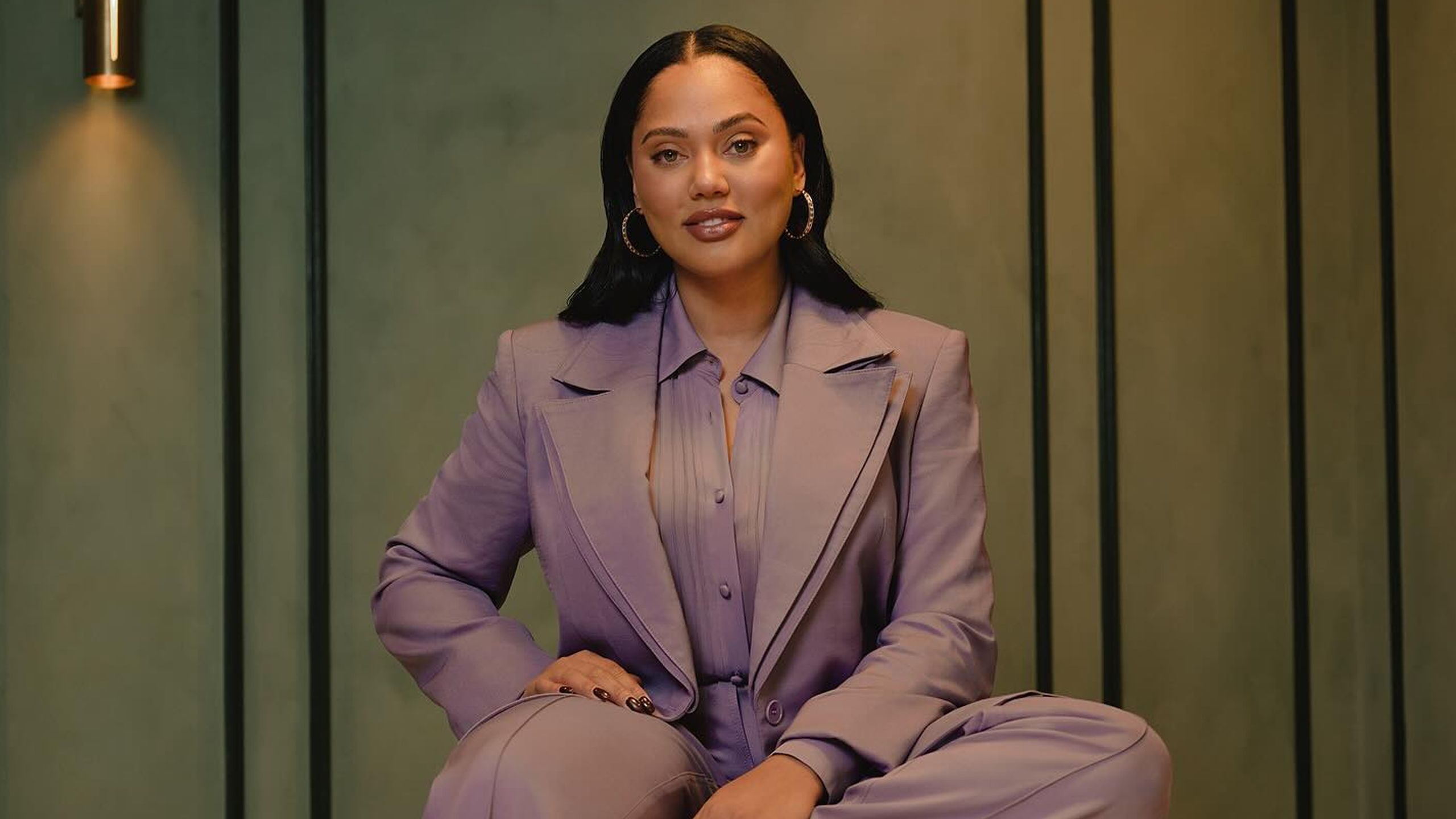 10 Photos of Ayesha Curry: Here's Why the Internet Is…