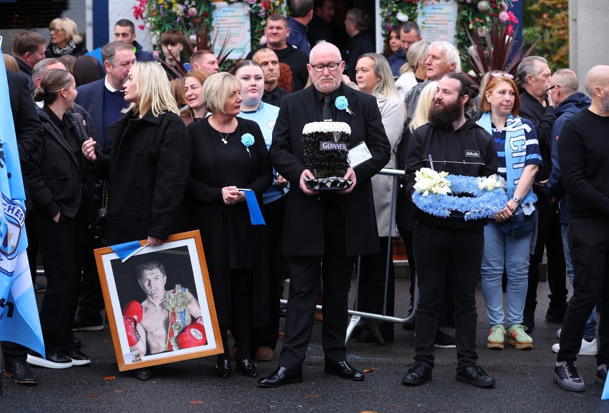 Ricky Hatton funeral: Thousands line streets as…