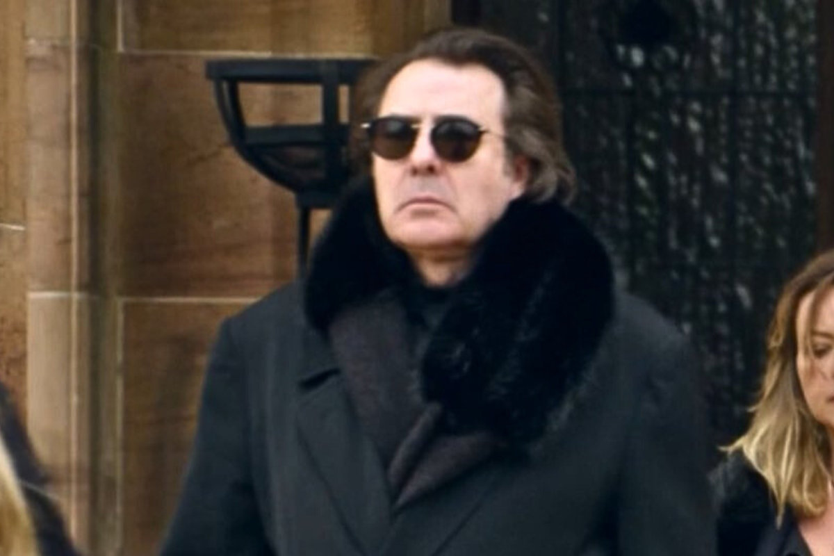 Jonathan Ross’s Celebrity Traitors outfits are the…