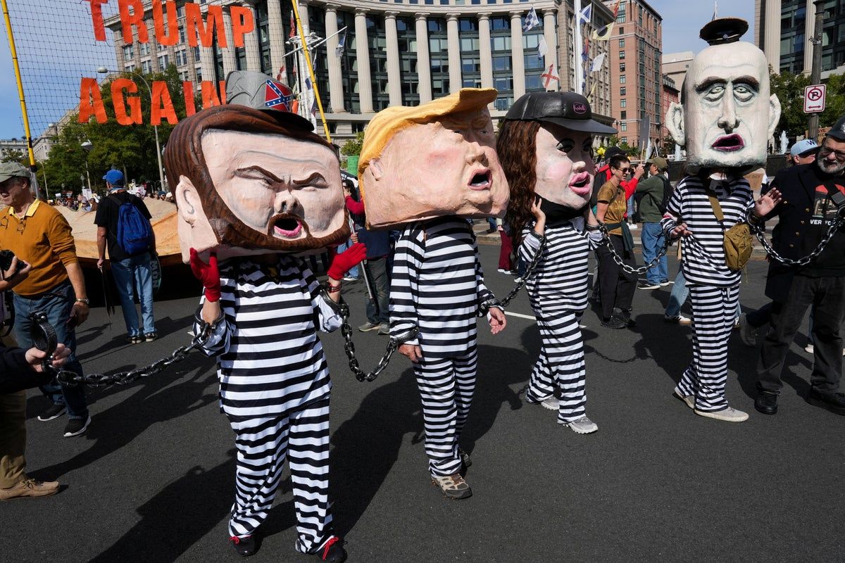 Best signs and costumes from the nationwide ‘No Kings’…