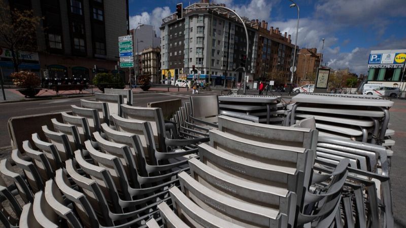 Is this seat taken? Gang arrested over theft of 1,000…