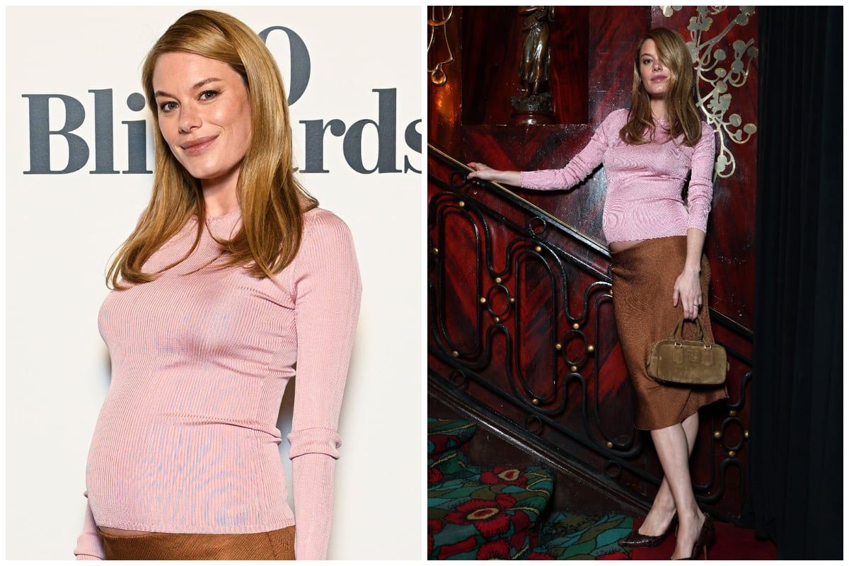Harry Styles’ ex Camille Rowe shows off baby bump in…