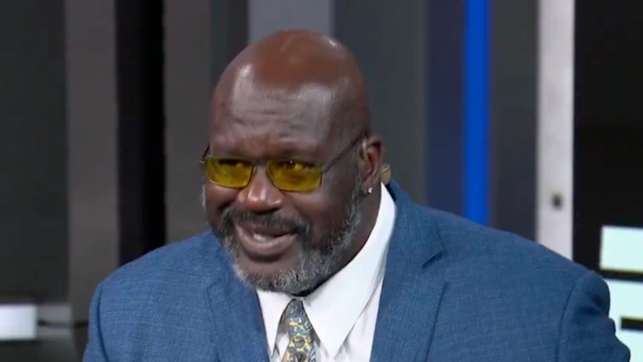 Sports Illustrated - Shaquille O'Neal Laughs Off…