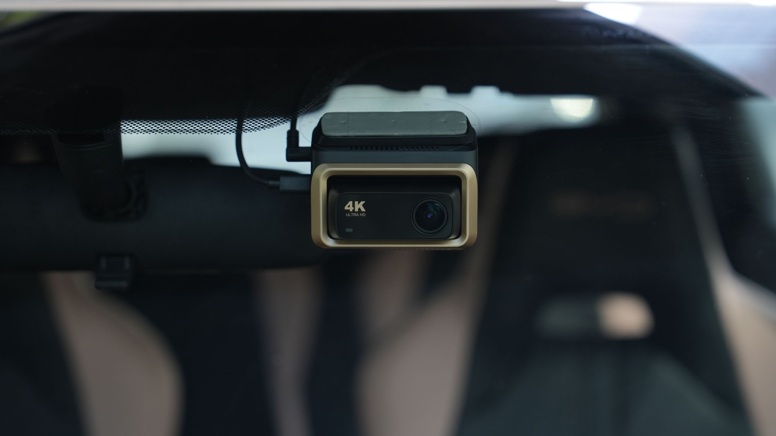 DDPAI Z60 Pro Review: 7 Ways This 4K 3-channel Dash…
