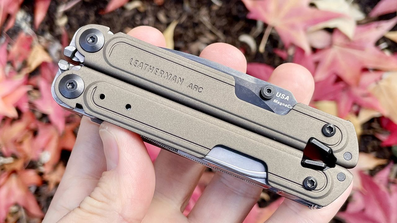 5 reasons why the Leatherman Arc is the best multitool…