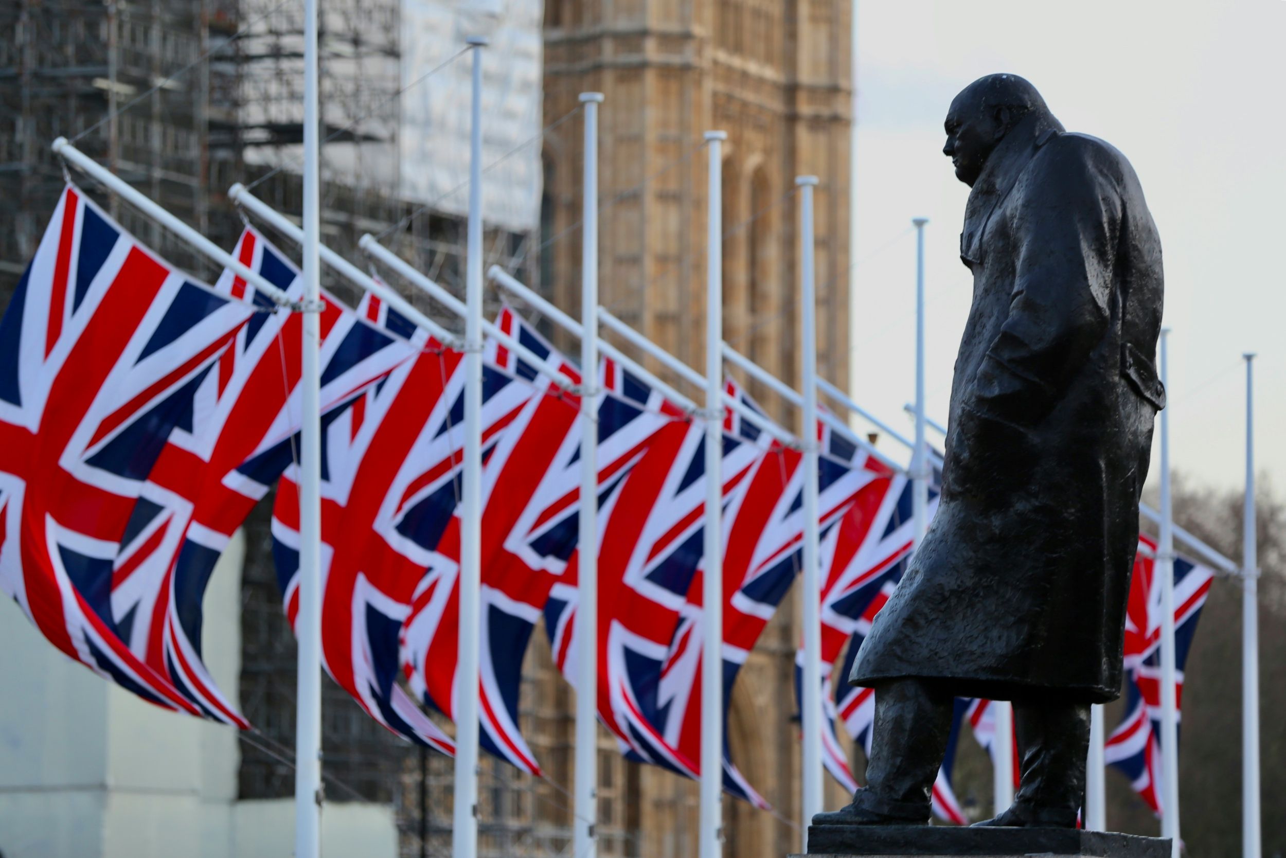 FTSE 100 and Wall Street Climb to New Record Highs