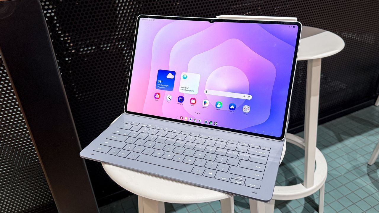 I just tried Samsung’s new Dex Mode on the Galaxy Tab…