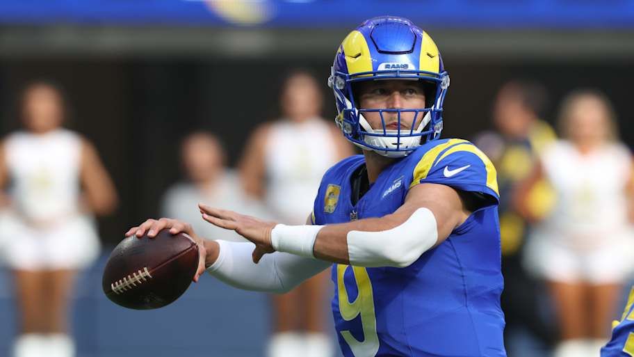 Sports Illustrated - NFL Execs Vote on Midseason MVP,…