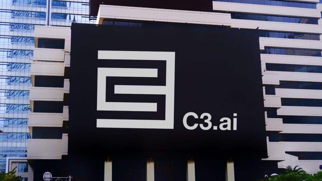 From Azure Darling To Momentum Dog: C3.ai's Plunging…