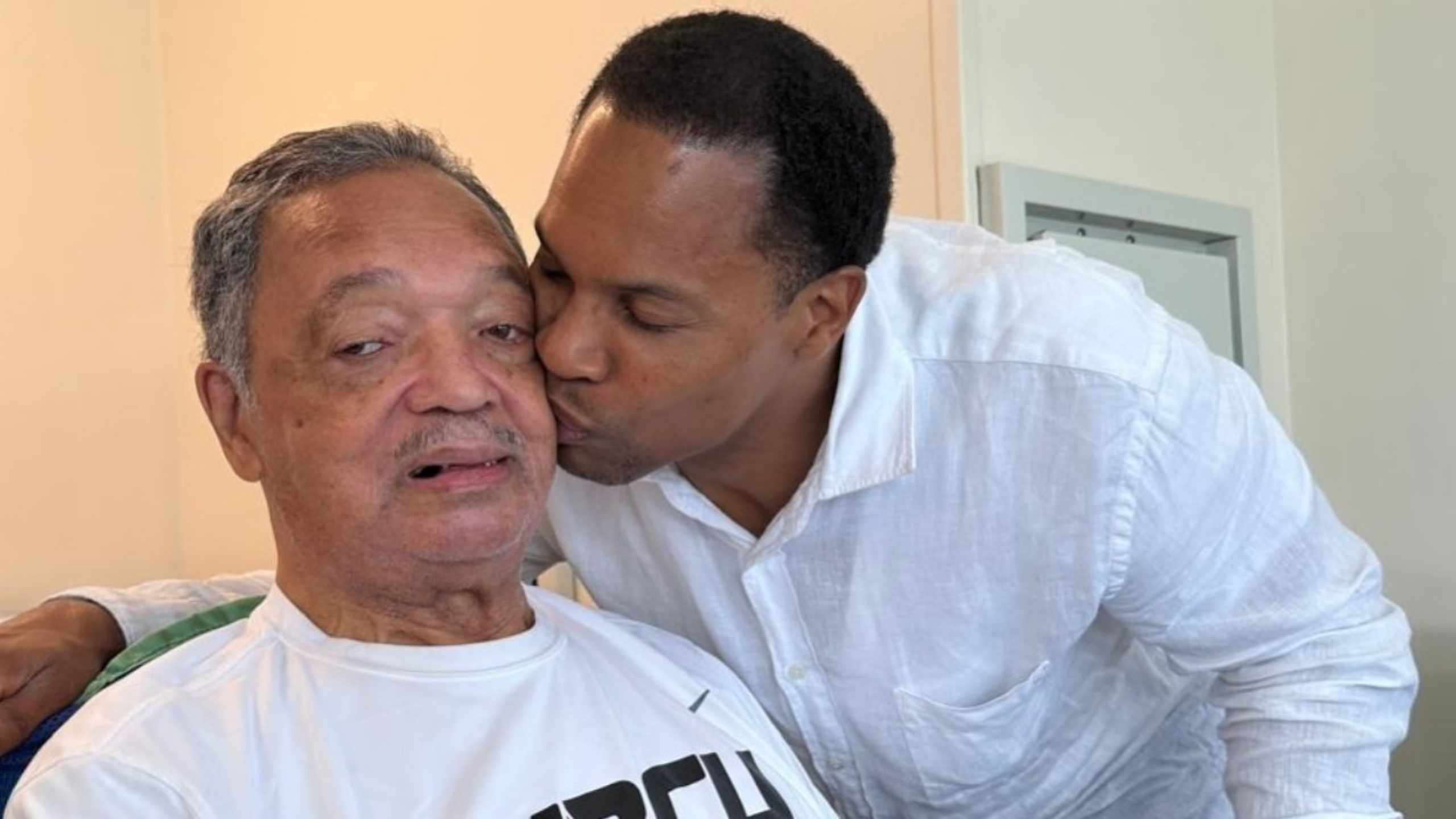 Rev. Jesse Jackson in Hospital at 84 as Family Reveals…
