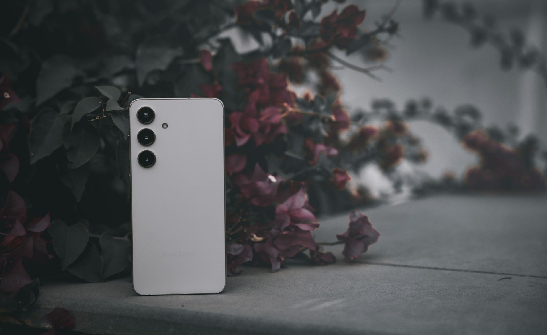 Galaxy S26 Ultra Rumors: Samsung Sticks to 12GB RAM…