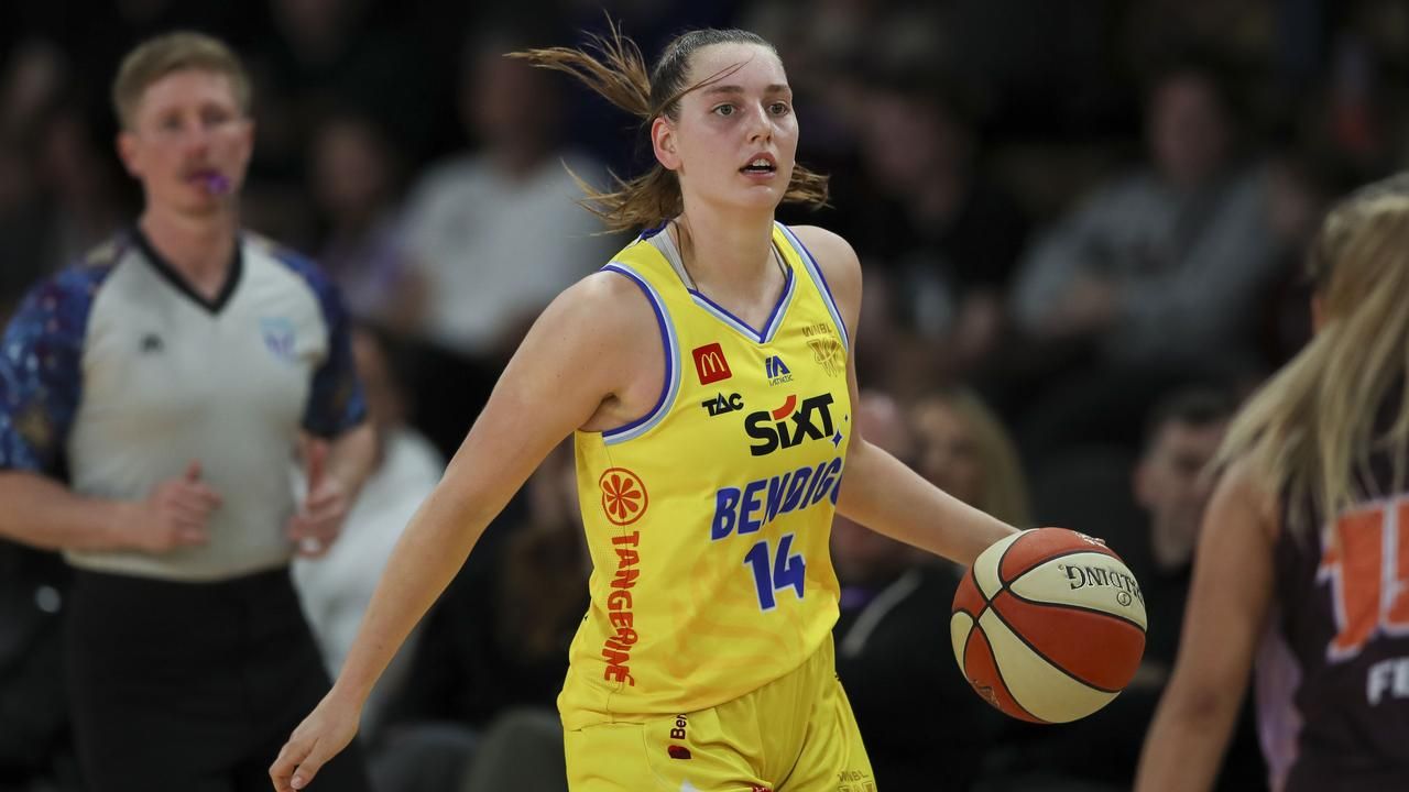 Spirit's Isobel Borlase returns to Adelaide in style