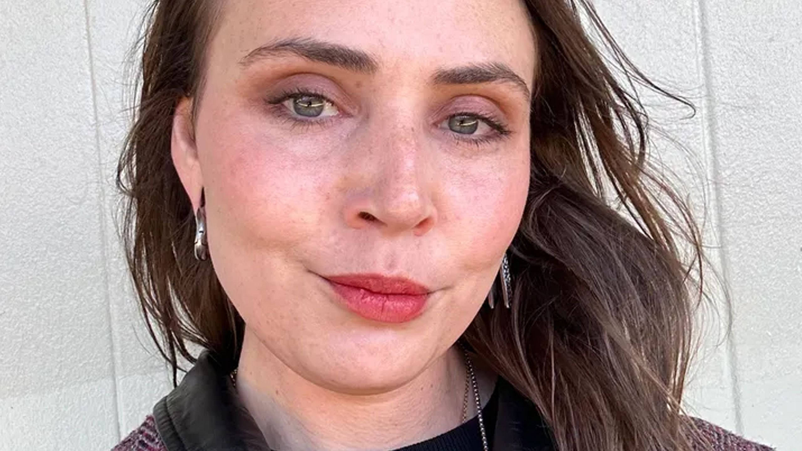 Epstein's Niece Exposes Ghislaine and Clinton, Reveals…