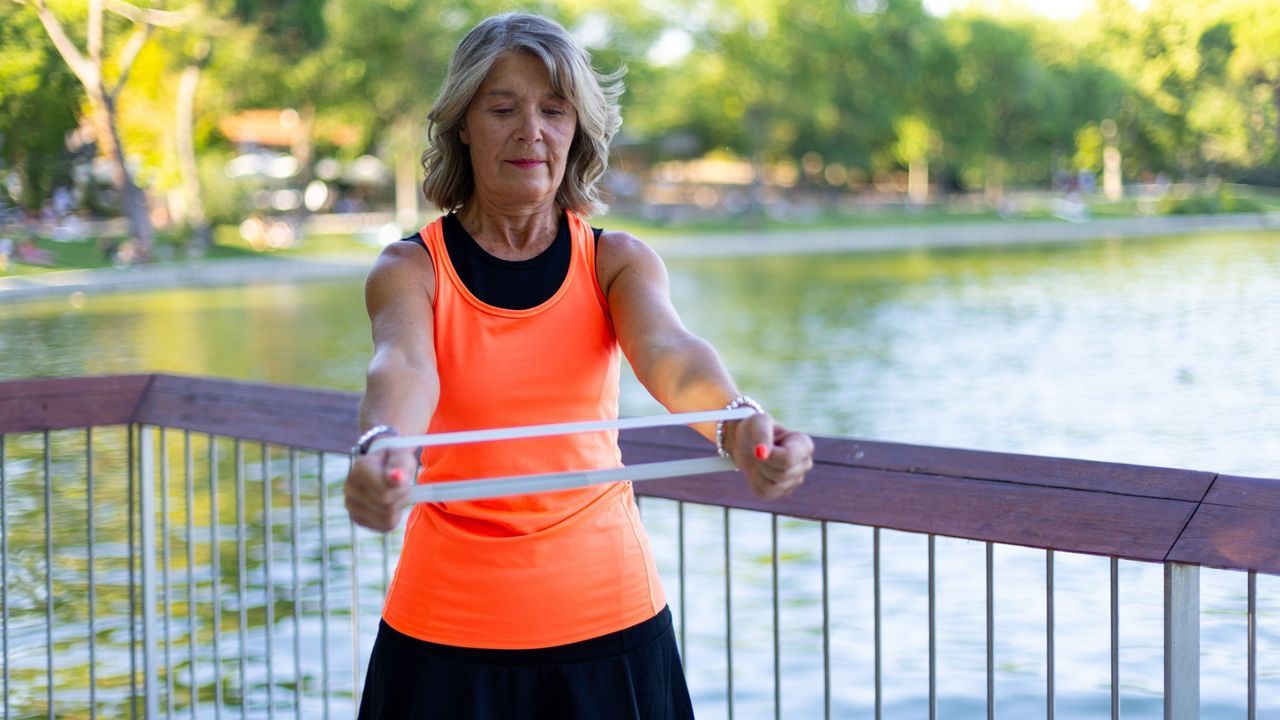 Build a strong upper body, improve posture and reduce…