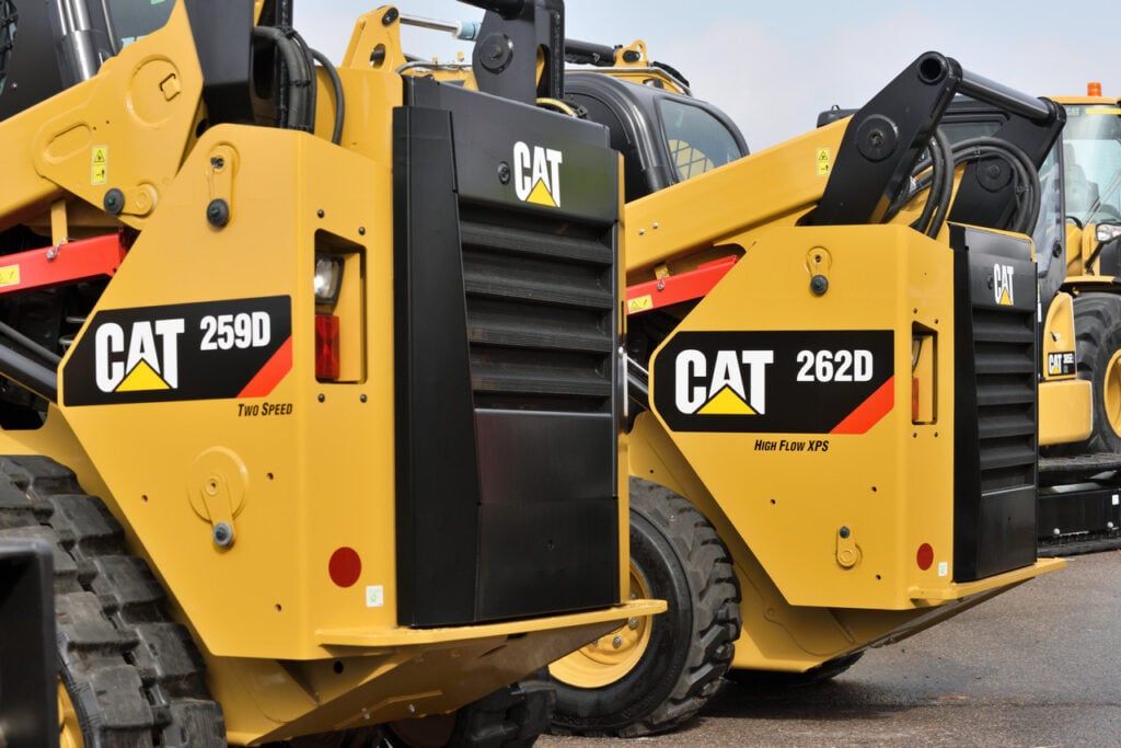 Analyst Favors Caterpillar Over Deere As Machinery…