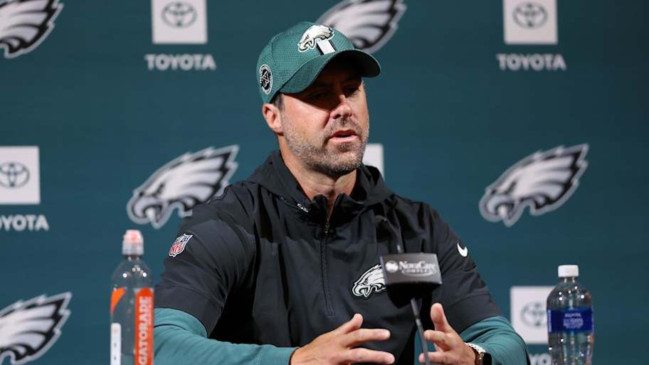 Sports Illustrated - Eagles Coordinator Kevin…