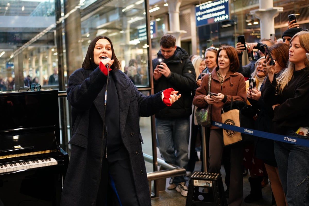 Jessie J delights commuters with surprise gig amid…