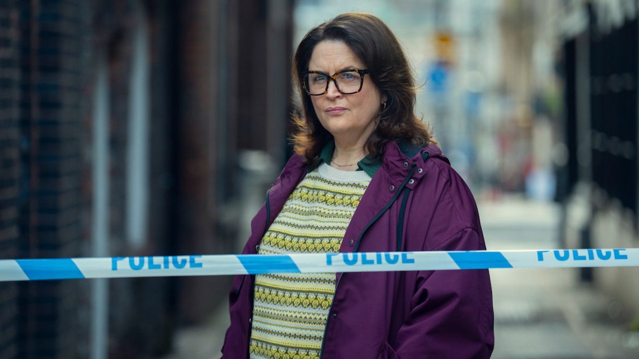 Take a look at Ruth Jones as you’ve never seen her…
