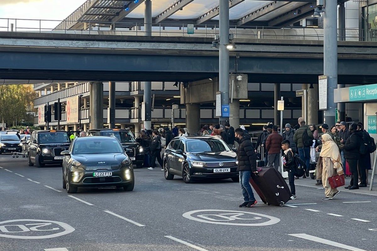 Gatwick drop-off charges hit £10 as airport increases…