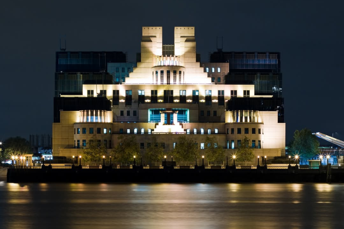 MI6 Warns of Russian 'Chaos Export': Cyber Hits,…