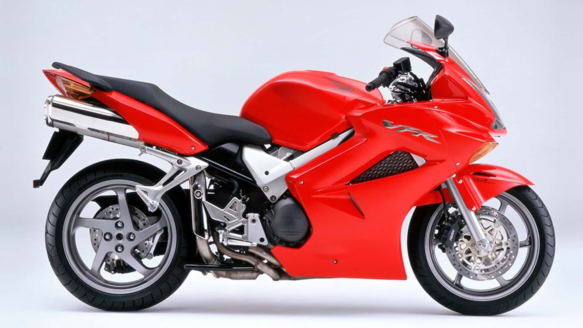 Honda Is Resurrecting Its Legendary V4 Engine: Are We…