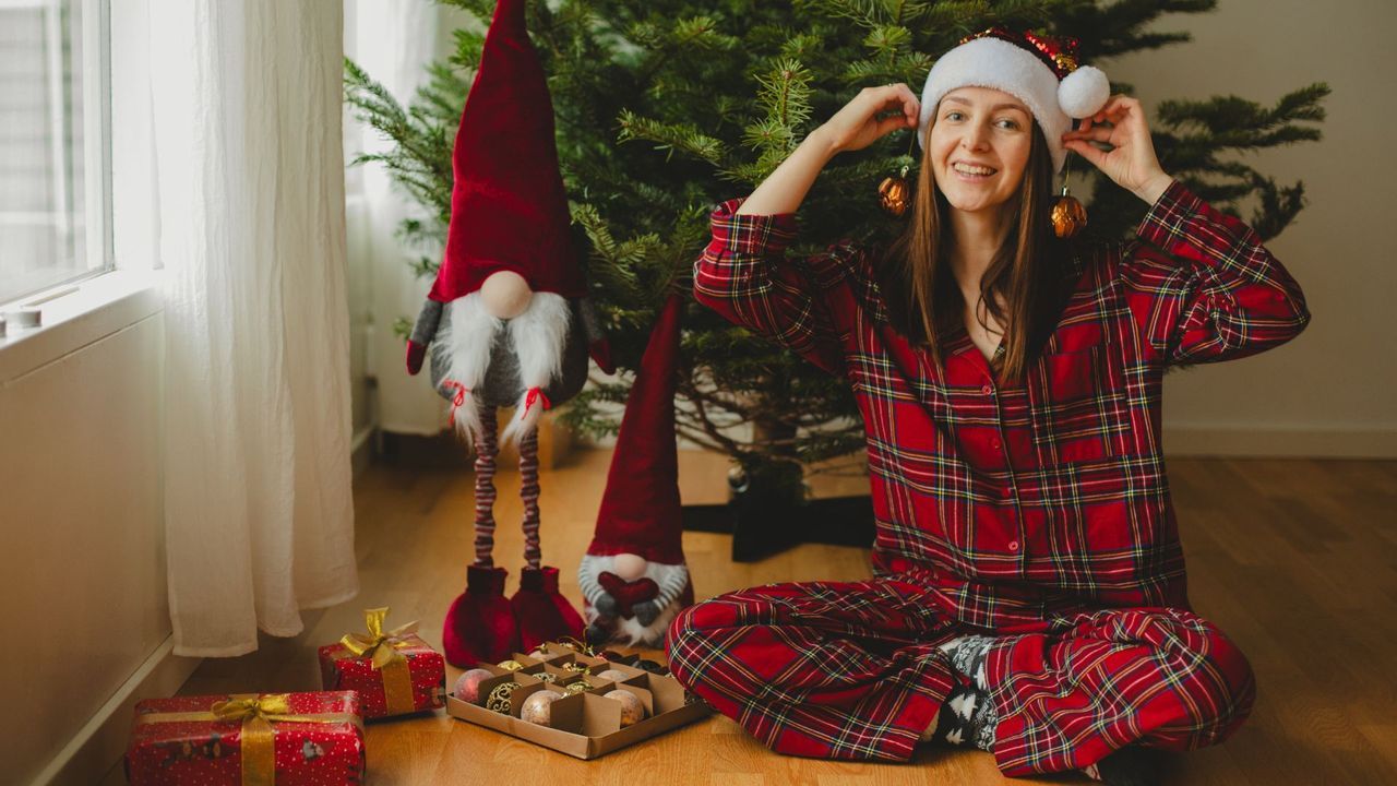 This popular Christmas pajama set is a big no-no for…