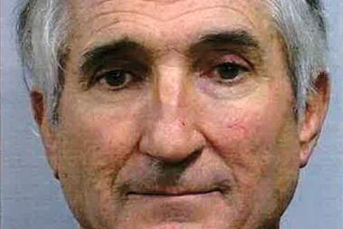 California farming mogul accused of traveling to…
