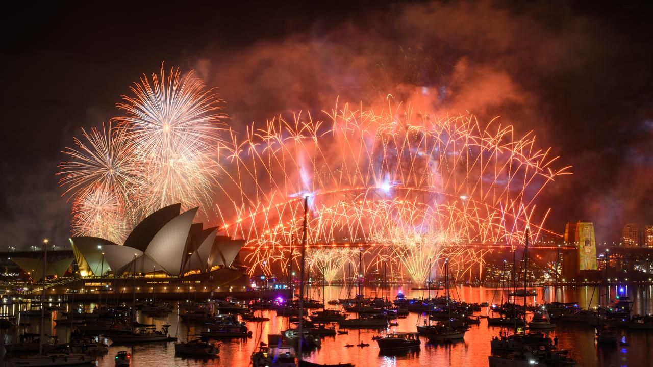 New Year's crowds praised, record police presence