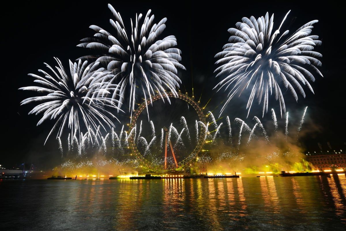 London rings in New Year with spectacular fireworks…