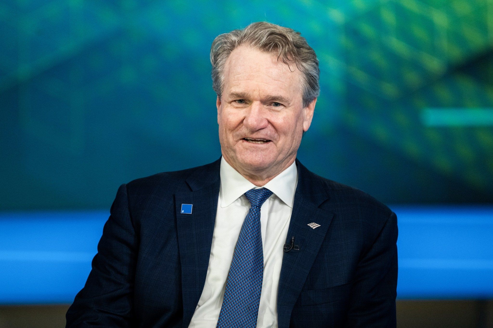 Bank of America CEO says he hired 2,000 recent Gen Z…