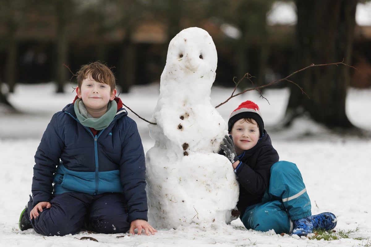 UK snow school closures: What rights do parents have?