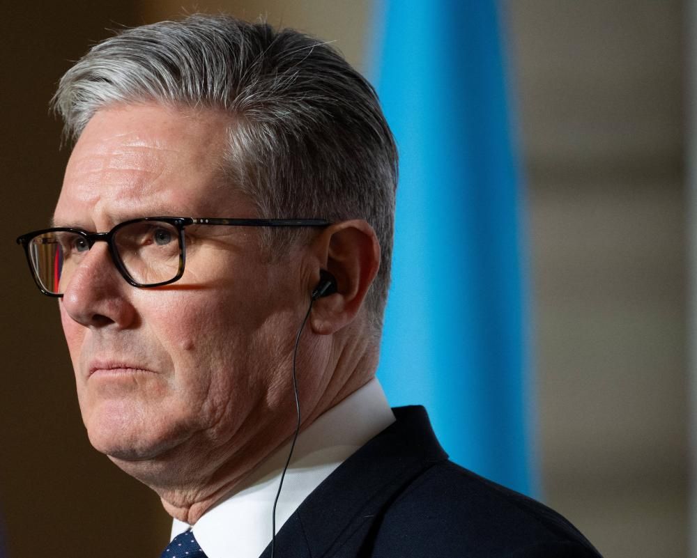 Starmer vows to review franchise legislation in…